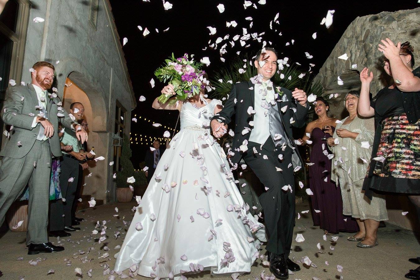 Finally Hitched: Wedding Pictures!! | Dragonflight Dreams