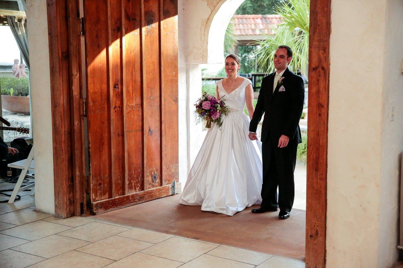 Finally Hitched: Wedding Pictures!! | Dragonflight Dreams